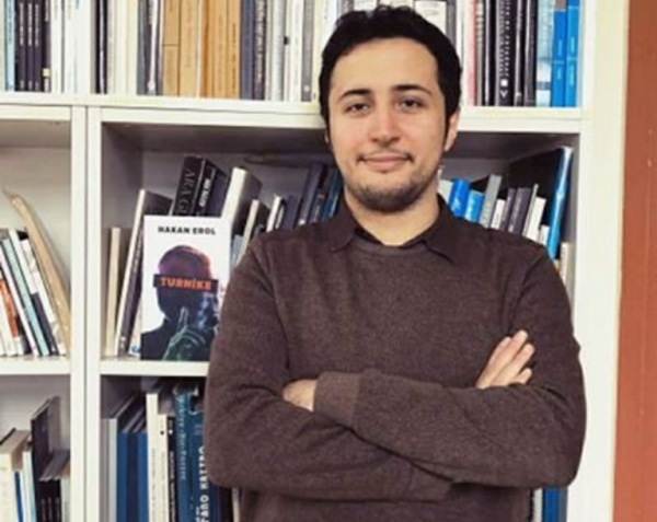 Hakan Erol - Kırmızı Kedi Yayinevi